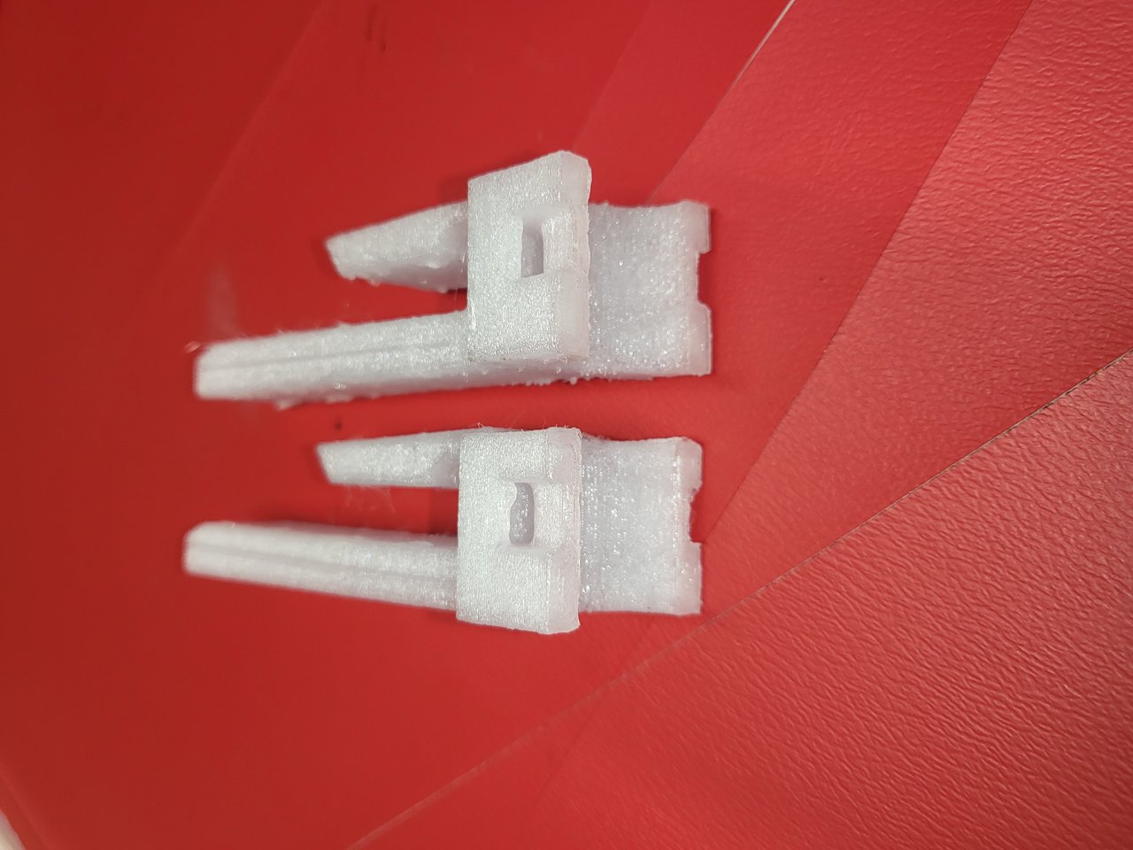 Electroplating Bus Bar Clips Polycarbonate - industrialelectricheating.com